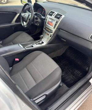 Серый Тойота Авенсис 2014 в Шяуляй, объемом двигателя 2.20 л и пробегом 250 тыс. км за 4990 €, фото 10 на AUTOMOTO.COM.LV
