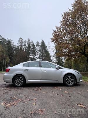 Pelēks Toyota Avensis 2014 Ogre, ar dzinēja tilpumu 1.80 L un nobraukumu 222 tūkst. km par 7750 €, foto 5 vietnē AUTOMOTO.COM.LV