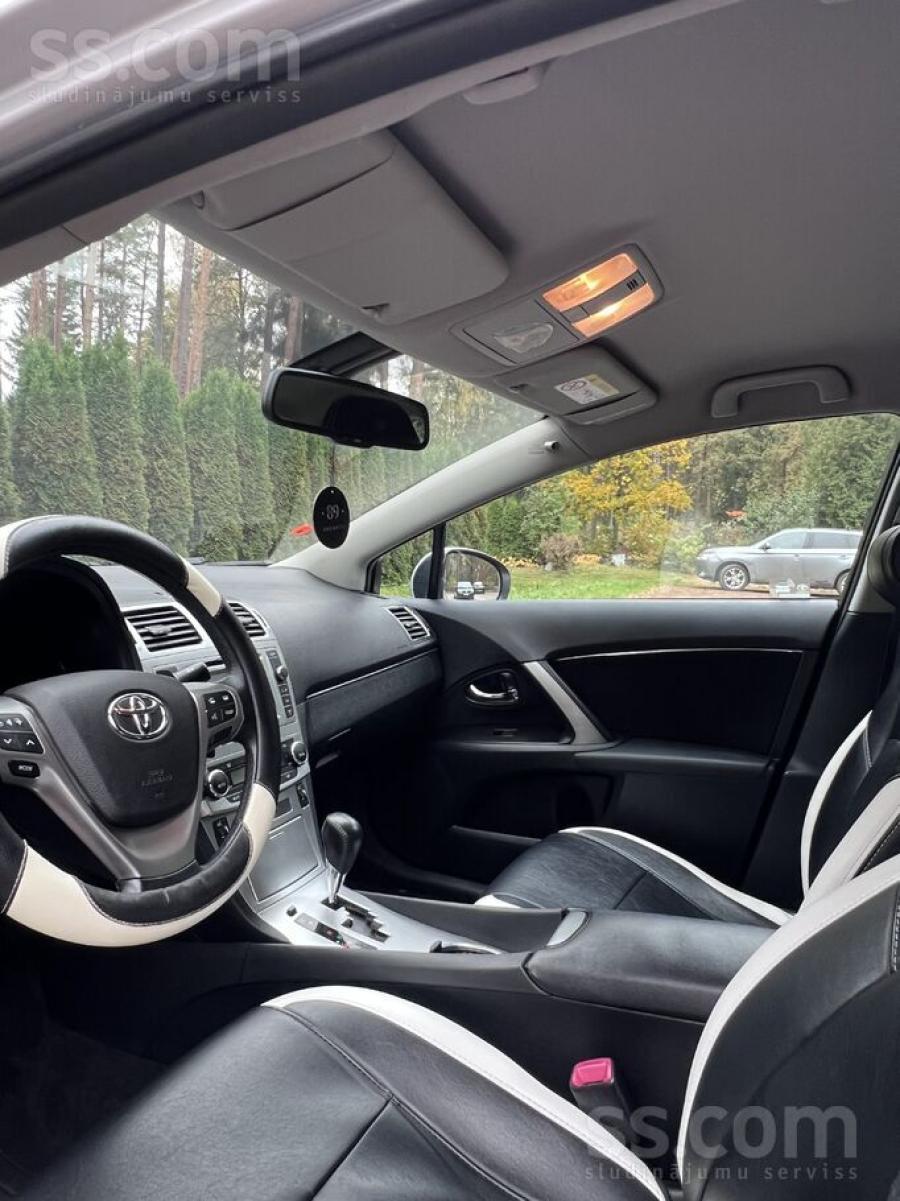 Pelēks Toyota Avensis 2014 Ogre, ar dzinēja tilpumu 1.80 L un nobraukumu 222 tūkst. km par 7750 €, foto 13 vietnē AUTOMOTO.COM.LV