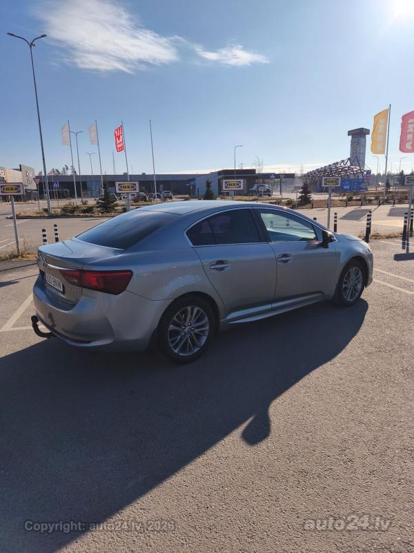 Pelēks Toyota Avensis 2015 Tallina, ar dzinēja tilpumu 2.00 L un nobraukumu 316 tūkst. km par 7600 €, foto 2 vietnē AUTOMOTO.COM.LV
