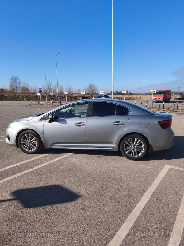 Pelēks Toyota Avensis 2015 Tallina, ar dzinēja tilpumu 2.00 L un nobraukumu 316 tūkst. km par 7600 €, foto 8 vietnē AUTOMOTO.COM.LV