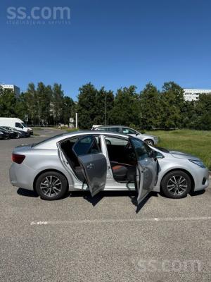 Серый Тойота Авенсис 2015 в Рига, объемом двигателя 1.80 л и пробегом 187 тыс. км за 10500 €, фото 5 на AUTOMOTO.COM.LV