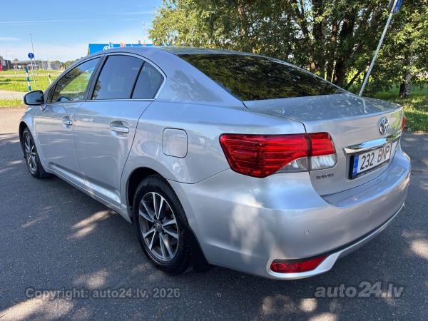 Grey Toyota Avensis 2015 in Paide, with an engine capacity of 1.80 L and mileage of 202 thousand km for 7690 €, photo 4 on AUTOMOTO.COM.LV