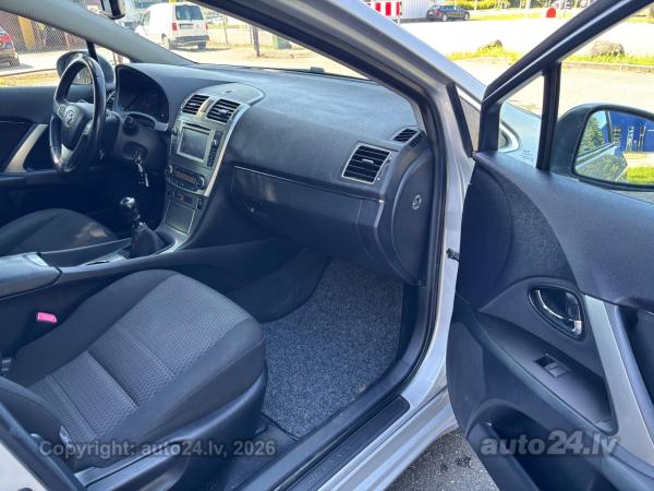 Grey Toyota Avensis 2015 in Paide, with an engine capacity of 1.80 L and mileage of 202 thousand km for 7690 €, photo 9 on AUTOMOTO.COM.LV