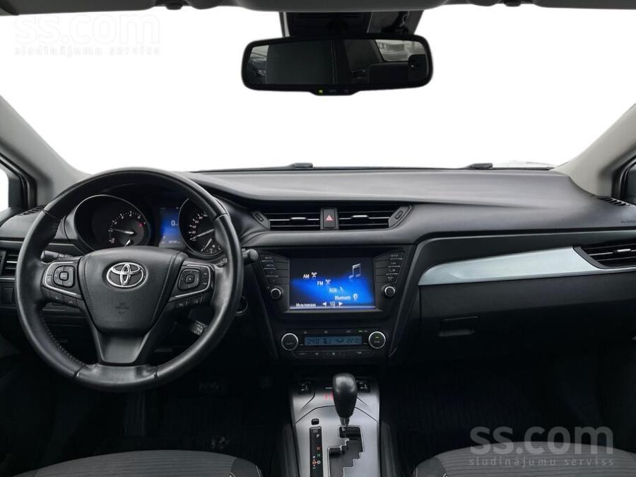 Grey Toyota Avensis 2015 in Riga, with an engine capacity of 1.80 L and mileage of 207 thousand km for 9200 €, photo 9 on AUTOMOTO.COM.LV