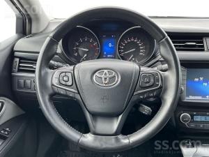 Grey Toyota Avensis 2015 in Riga, with an engine capacity of 1.80 L and mileage of 207 thousand km for 9200 €, photo 13 on AUTOMOTO.COM.LV