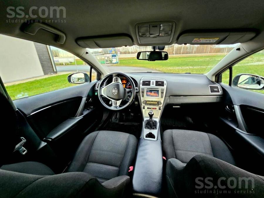 Pelēks Toyota Avensis 2015 Rīga, ar dzinēja tilpumu 1.80 L un nobraukumu 155 tūkst. km par 7495 €, foto 9 vietnē AUTOMOTO.COM.LV