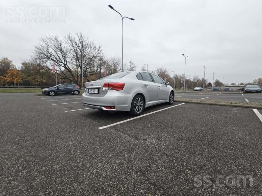 Pelēks Toyota Avensis 2015 Rīga, ar dzinēja tilpumu 1.80 L un nobraukumu 155 tūkst. km par 7495 €, foto 15 vietnē AUTOMOTO.COM.LV