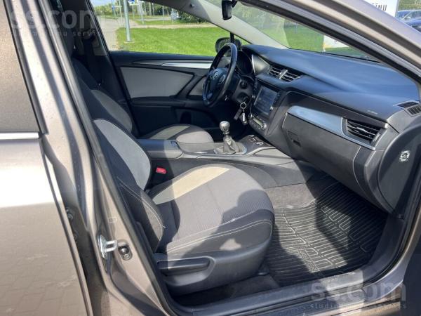 Серый Тойота Авенсис 2015 в Лимбажи, объемом двигателя 1.80 л и пробегом 188 тыс. км за 8950 €, фото 11 на AUTOMOTO.COM.LV