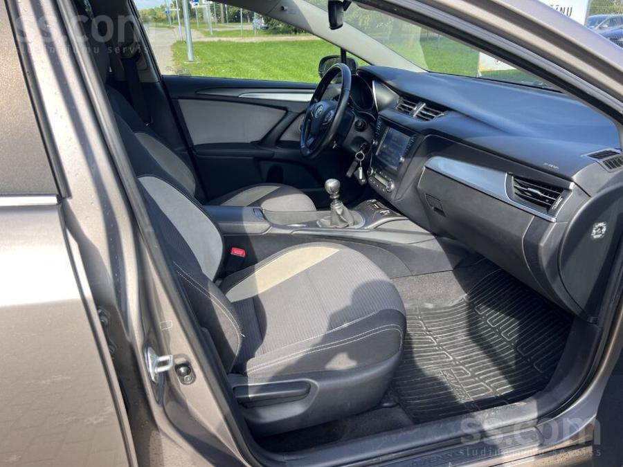 Серый Тойота Авенсис 2015 в Лимбажи, объемом двигателя 1.80 л и пробегом 188 тыс. км за 8950 €, фото 11 на AUTOMOTO.COM.LV