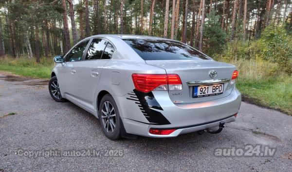 Grey Toyota Avensis 2015 in Tallinn, with an engine capacity of 1.80 L and mileage of 186 thousand km for 7500 €, photo 3 on AUTOMOTO.COM.LV