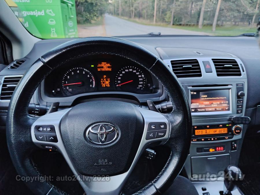 Pelēks Toyota Avensis 2015 Tallina, ar dzinēja tilpumu 1.80 L un nobraukumu 186 tūkst. km par 7500 €, foto 10 vietnē AUTOMOTO.COM.LV