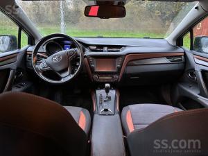 Grey Toyota Avensis 2015 in Riga, with an engine capacity of 1.80 L and mileage of 216 thousand km for 8900 €, photo 6 on AUTOMOTO.COM.LV