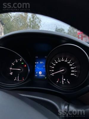 Grey Toyota Avensis 2015 in Riga, with an engine capacity of 1.80 L and mileage of 216 thousand km for 8900 €, photo 7 on AUTOMOTO.COM.LV