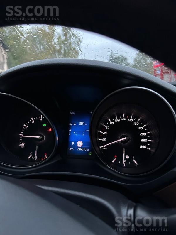 Toyota Avensis 2015 in Riga on AUTOMOTO.COM.LV Grey Toyota Avensis 2015 in Riga, with an engine capacity of 1.80 L and mileage of 216 thousand km for 8900 €, photo 7 on AUTOMOTO.COM.LV