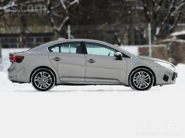 Pelēks Toyota Avensis 2016 Rīga, ar dzinēja tilpumu 2.00 L un nobraukumu 196 tūkst. km par 9290 €, foto 5 vietnē AUTOMOTO.COM.LV
