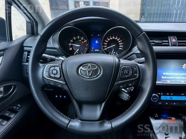 Pelēks Toyota Avensis 2016 Rīga, ar dzinēja tilpumu 1.80 L un nobraukumu 138 tūkst. km par 11450 €, foto 7 vietnē AUTOMOTO.COM.LV