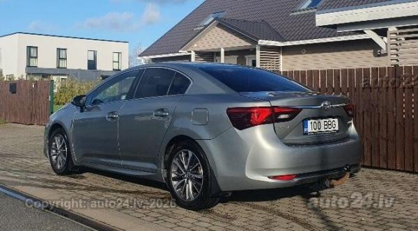 Grey Toyota Avensis 2016 in Tallinn, with an engine capacity of 1.80 L and mileage of 235 thousand km for 10490 €, photo 5 on AUTOMOTO.COM.LV