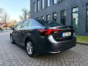 Grey Toyota Avensis 2016 in Tallinn, with an engine capacity of 1.60 L and mileage of 61 thousand km for 12900 €, photo 6 on AUTOMOTO.COM.LV