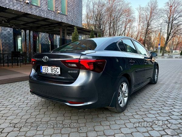 Pelēks Toyota Avensis 2016 Tallina, ar dzinēja tilpumu 1.60 L un nobraukumu 61 tūkst. km par 12900 €, foto 6 vietnē AUTOMOTO.COM.LV