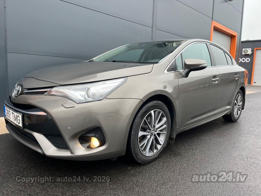 Pelēks Toyota Avensis 2016 Kuresāre, ar dzinēja tilpumu 1.80 L un nobraukumu 209 tūkst. km par 10990 €, foto 1 vietnē AUTOMOTO.COM.LV