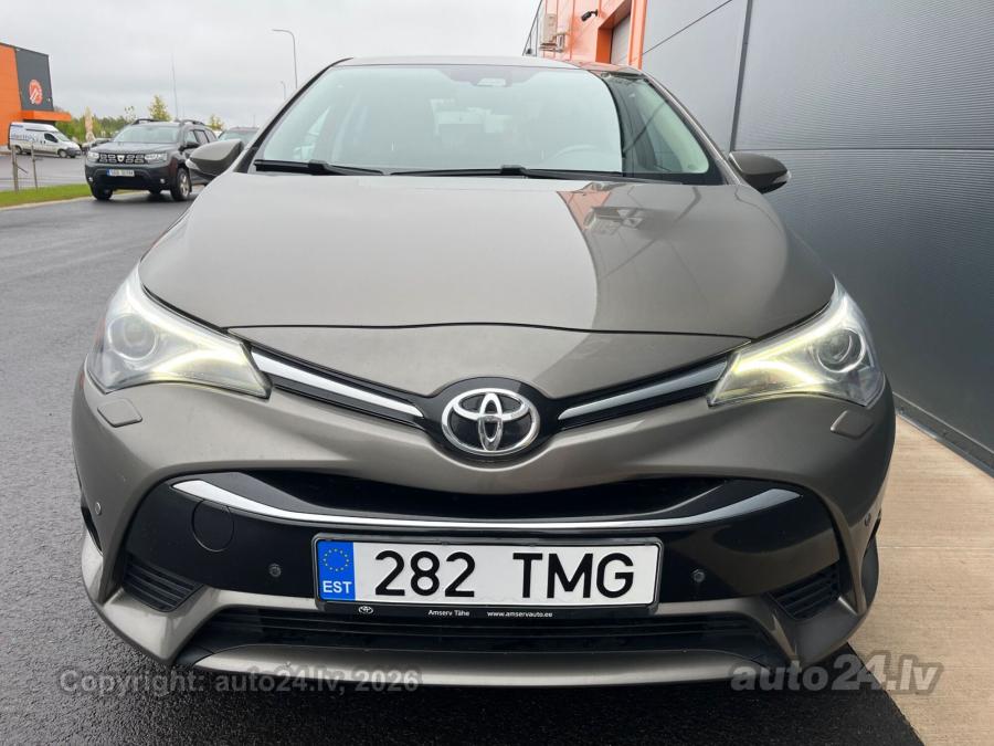 Pelēks Toyota Avensis 2016 Kuresāre, ar dzinēja tilpumu 1.80 L un nobraukumu 209 tūkst. km par 10990 €, foto 3 vietnē AUTOMOTO.COM.LV