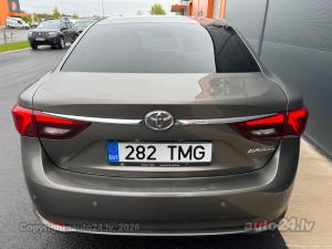 Pelēks Toyota Avensis 2016 Kuresāre, ar dzinēja tilpumu 1.80 L un nobraukumu 209 tūkst. km par 10990 €, foto 6 vietnē AUTOMOTO.COM.LV