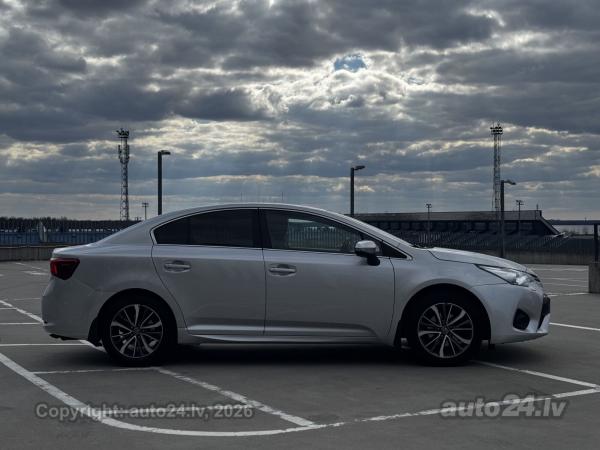 Grey Toyota Avensis 2016 in Tallinn, with an engine capacity of 1.80 L and mileage of 175 thousand km for 10900 €, photo 2 on AUTOMOTO.COM.LV