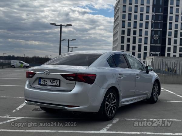 Grey Toyota Avensis 2016 in Tallinn, with an engine capacity of 1.80 L and mileage of 175 thousand km for 10900 €, photo 3 on AUTOMOTO.COM.LV
