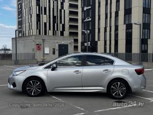 Pelēks Toyota Avensis 2016 Tallina, ar dzinēja tilpumu 1.80 L un nobraukumu 175 tūkst. km par 10900 €, foto 6 vietnē AUTOMOTO.COM.LV