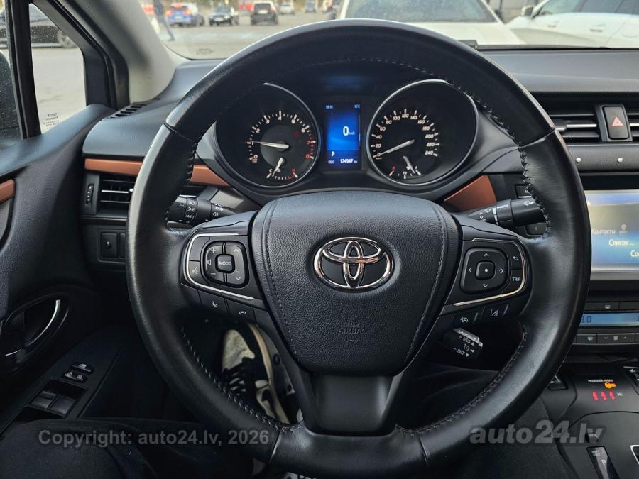 Pelēks Toyota Avensis 2016 Tallina, ar dzinēja tilpumu 1.80 L un nobraukumu 175 tūkst. km par 10900 €, foto 12 vietnē AUTOMOTO.COM.LV