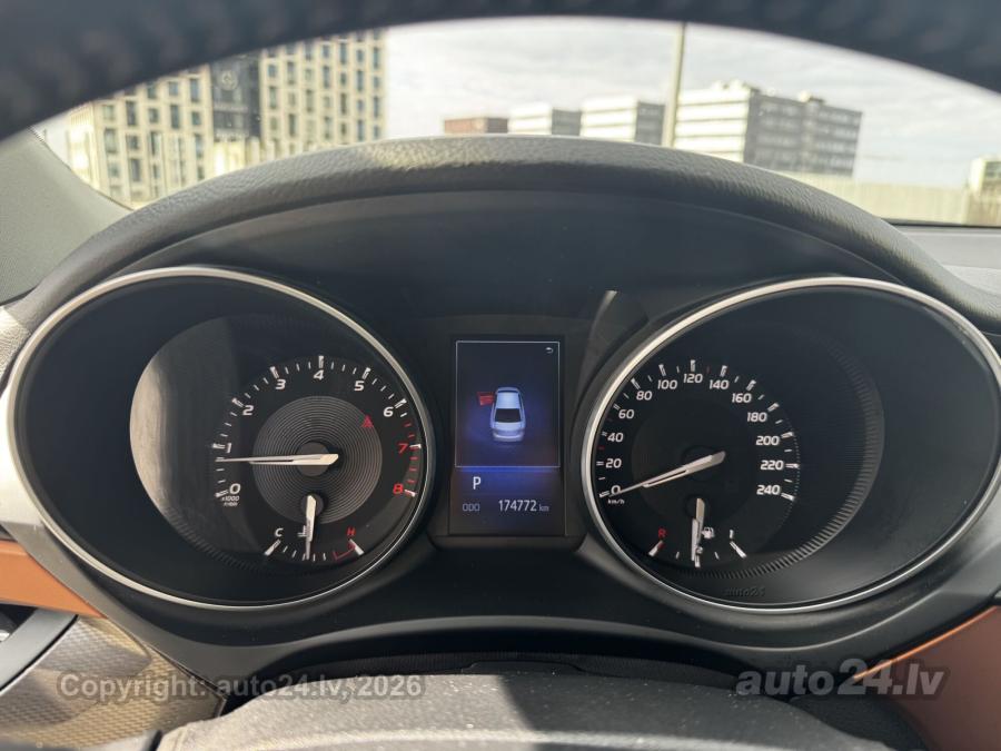 Pelēks Toyota Avensis 2016 Tallina, ar dzinēja tilpumu 1.80 L un nobraukumu 175 tūkst. km par 10900 €, foto 13 vietnē AUTOMOTO.COM.LV