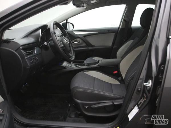 Серый Тойота Авенсис 2016 в Вильнюс, объемом двигателя 1.80 л и пробегом 140 тыс. км за 11799 €, фото 4 на AUTOMOTO.COM.LV