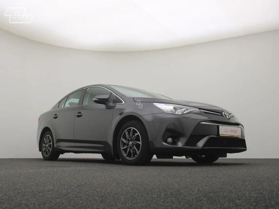 Pelēks Toyota Avensis 2016 Viļņa, ar dzinēja tilpumu 1.80 L un nobraukumu 140 tūkst. km par 11799 €, foto 12 vietnē AUTOMOTO.COM.LV