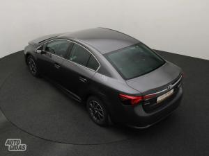 Pelēks Toyota Avensis 2016 Viļņa, ar dzinēja tilpumu 1.80 L un nobraukumu 140 tūkst. km par 11799 €, foto 13 vietnē AUTOMOTO.COM.LV