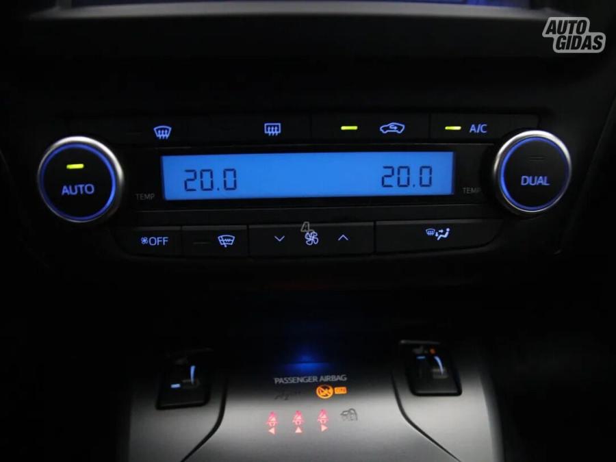 Pelēks Toyota Avensis 2016 Viļņa, ar dzinēja tilpumu 1.80 L un nobraukumu 140 tūkst. km par 11799 €, foto 21 vietnē AUTOMOTO.COM.LV
