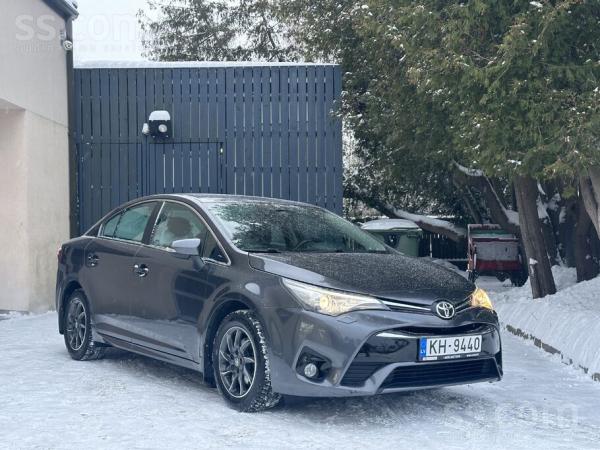Pelēks Toyota Avensis 2016 Rīga, ar dzinēja tilpumu 1.80 L un nobraukumu 138 tūkst. km par 11350 €, foto 1 vietnē AUTOMOTO.COM.LV
