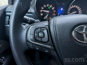Pelēks Toyota Avensis 2016 Rīga, ar dzinēja tilpumu 1.80 L un nobraukumu 138 tūkst. km par 11350 €, foto 9 vietnē AUTOMOTO.COM.LV