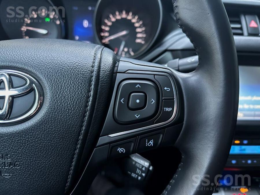 Pelēks Toyota Avensis 2016 Rīga, ar dzinēja tilpumu 1.80 L un nobraukumu 138 tūkst. km par 11350 €, foto 10 vietnē AUTOMOTO.COM.LV