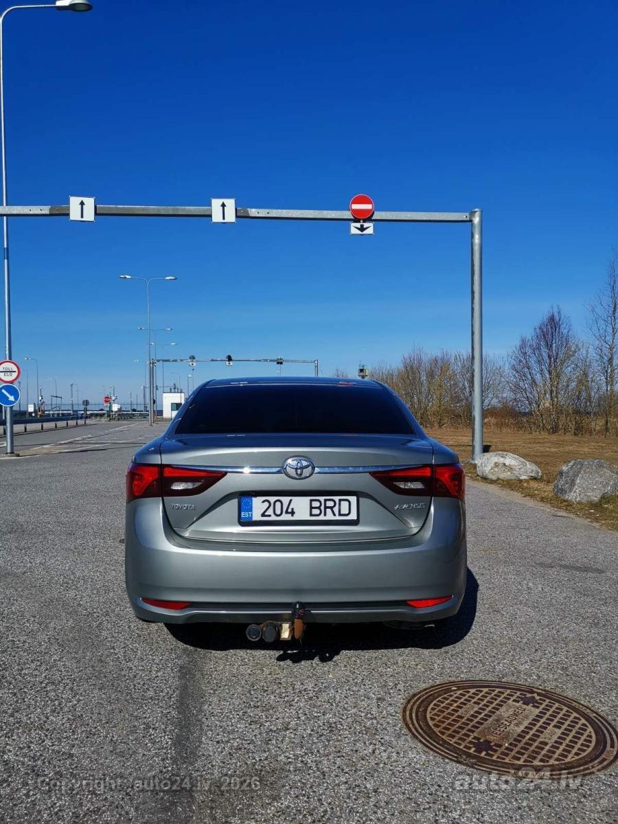 Серый Тойота Авенсис 2016 в Таллин, объемом двигателя 1.80 л и пробегом 225 тыс. км за 10500 €, фото 6 на AUTOMOTO.COM.LV