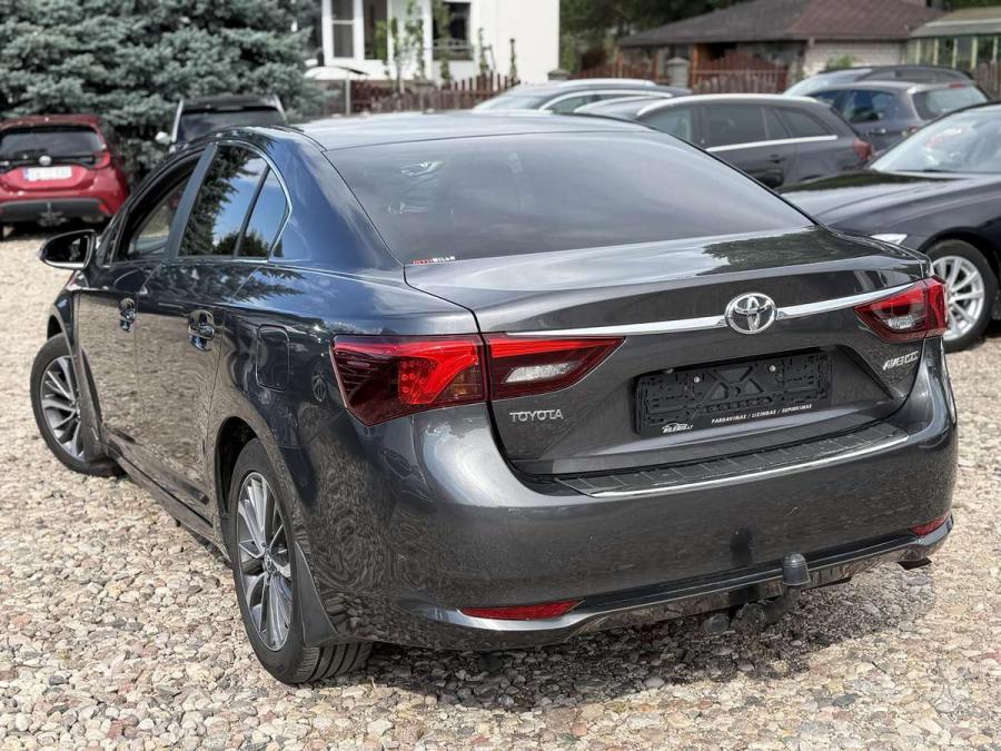 Pelēks Toyota Avensis 2016 Utena, ar dzinēja tilpumu 1.60 L un nobraukumu 250 tūkst. km par 6790 €, foto 5 vietnē AUTOMOTO.COM.LV