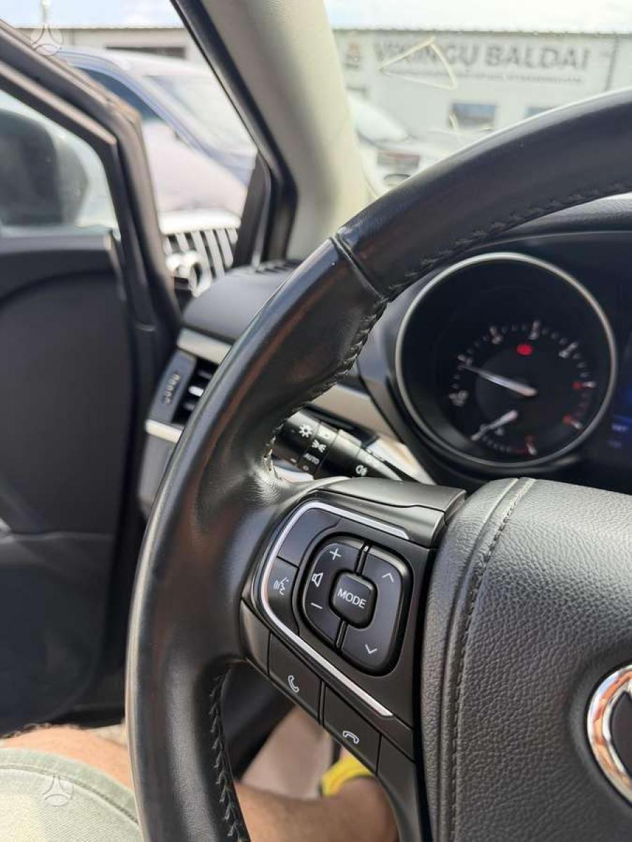 Pelēks Toyota Avensis 2016 Utena, ar dzinēja tilpumu 1.60 L un nobraukumu 250 tūkst. km par 6790 €, foto 16 vietnē AUTOMOTO.COM.LV