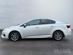 Grey Toyota Avensis 2016 in Riga, with an engine capacity of 1.80 L and mileage of 127 thousand km for 11740 €, photo 3 on AUTOMOTO.COM.LV
