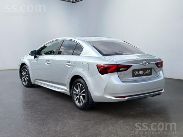 Grey Toyota Avensis 2016 in Riga, with an engine capacity of 1.80 L and mileage of 127 thousand km for 11740 €, photo 4 on AUTOMOTO.COM.LV