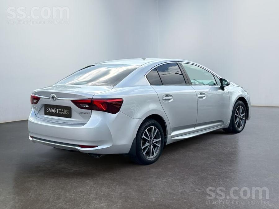 Grey Toyota Avensis 2016 in Riga, with an engine capacity of 1.80 L and mileage of 127 thousand km for 11740 €, photo 6 on AUTOMOTO.COM.LV