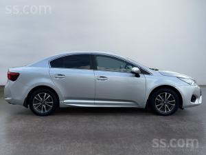 Grey Toyota Avensis 2016 in Riga, with an engine capacity of 1.80 L and mileage of 127 thousand km for 11740 €, photo 7 on AUTOMOTO.COM.LV