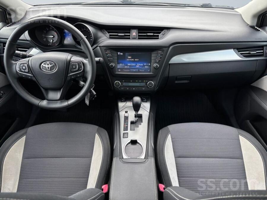 Grey Toyota Avensis 2016 in Riga, with an engine capacity of 1.80 L and mileage of 127 thousand km for 11740 €, photo 11 on AUTOMOTO.COM.LV