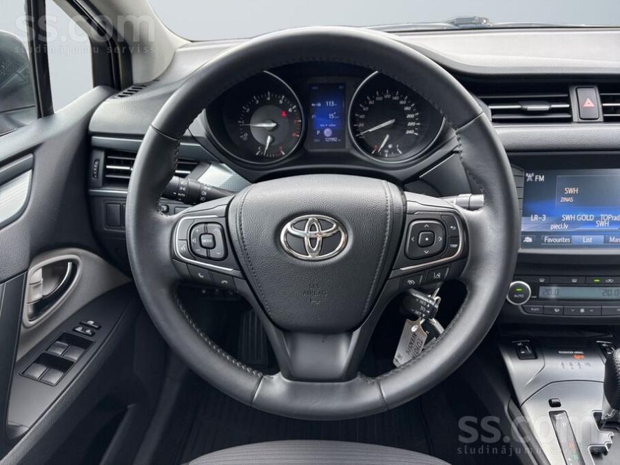 Grey Toyota Avensis 2016 in Riga, with an engine capacity of 1.80 L and mileage of 127 thousand km for 11740 €, photo 13 on AUTOMOTO.COM.LV