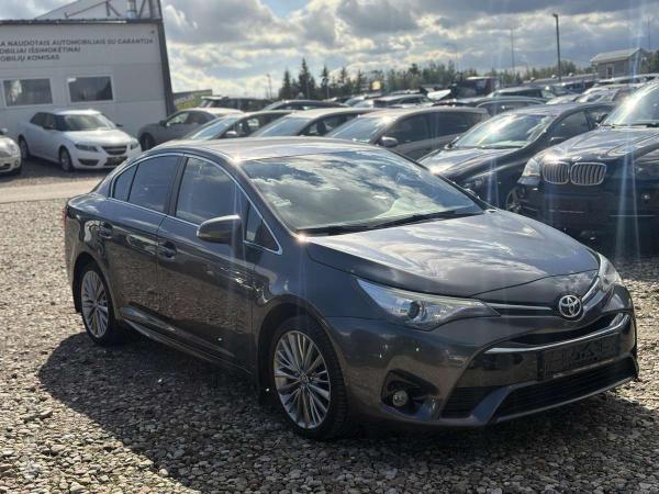 Grey Toyota Avensis 2016 in Utena, with an engine capacity of 1.60 L and mileage of 250 thousand km for 6790 €, photo 8 on AUTOMOTO.COM.LV