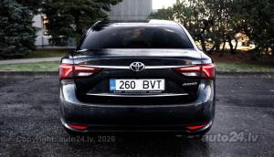 Grey Toyota Avensis 2017 in Tallinn, with an engine capacity of 1.80 L and mileage of 176 thousand km for 9990 €, photo 5 on AUTOMOTO.COM.LV